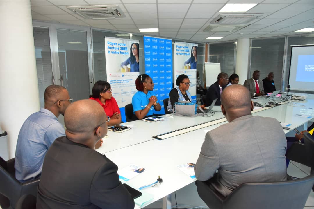 Ecobank lance le paiement des factures SBEE sur ses plateformes ...
